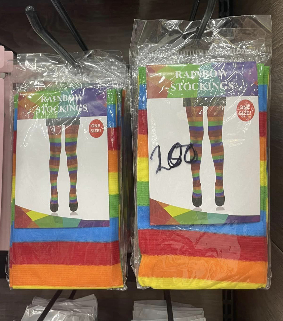 Rainbow Stockings / 8289-8 — Besco Hyper