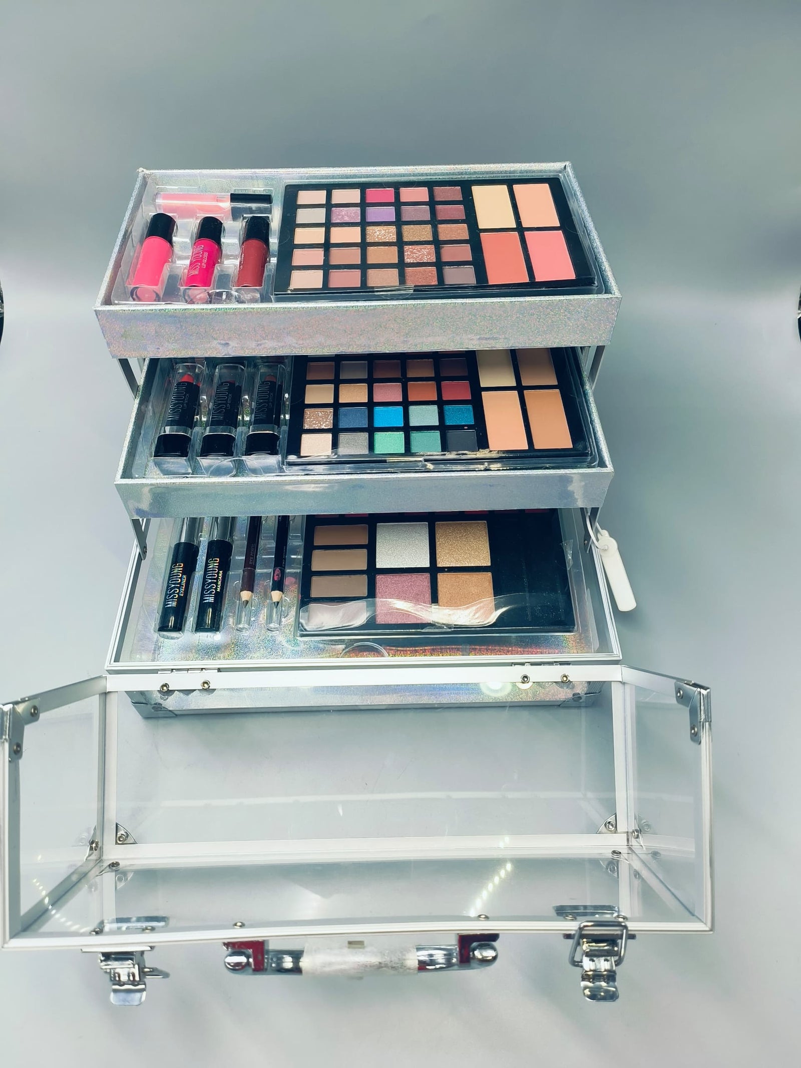 Besco Hyper - Department Store