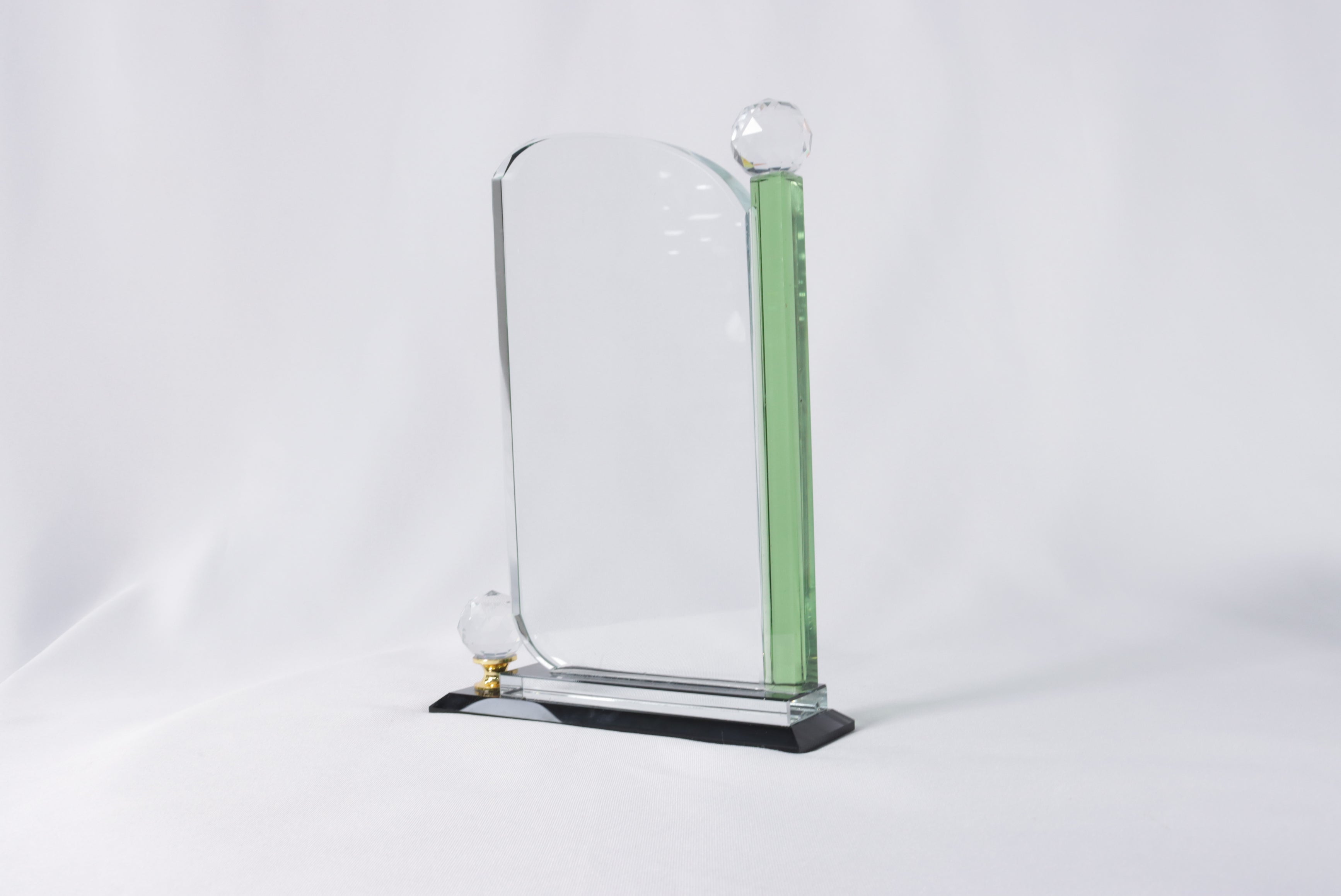 Glass Trophy / TD3047/ 16210013 — Besco Hyper